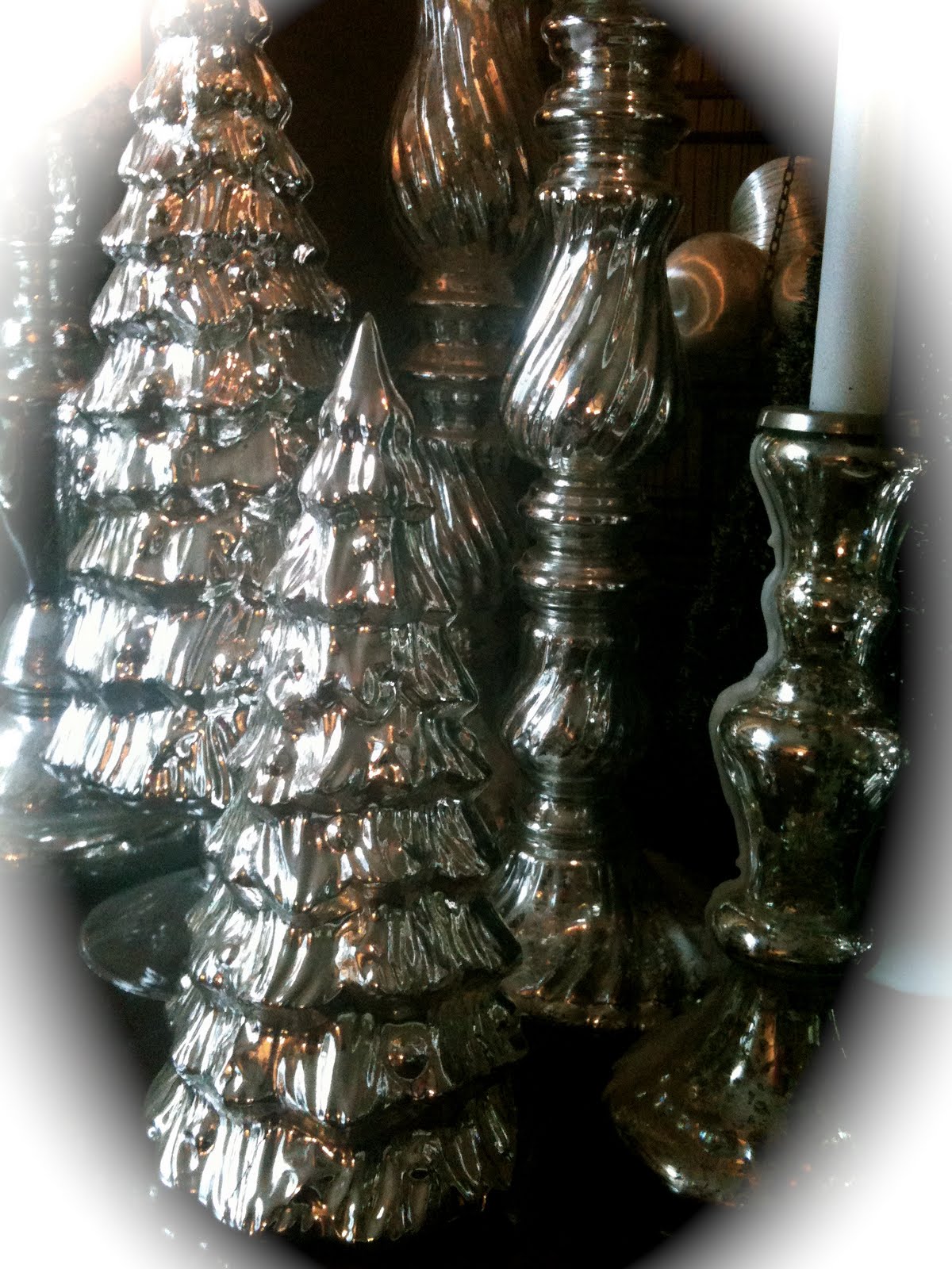 LITTLE SILVER TREES - French Country Cottage