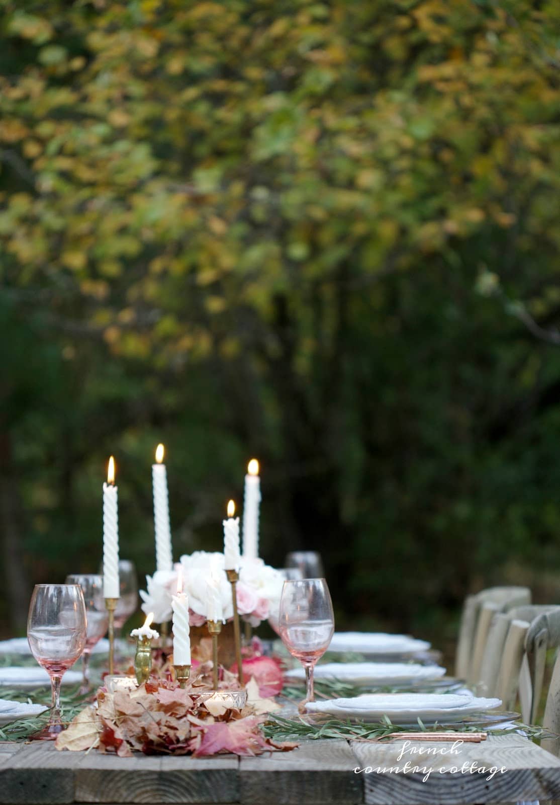Nature inspired autumn table - French Country Cottage