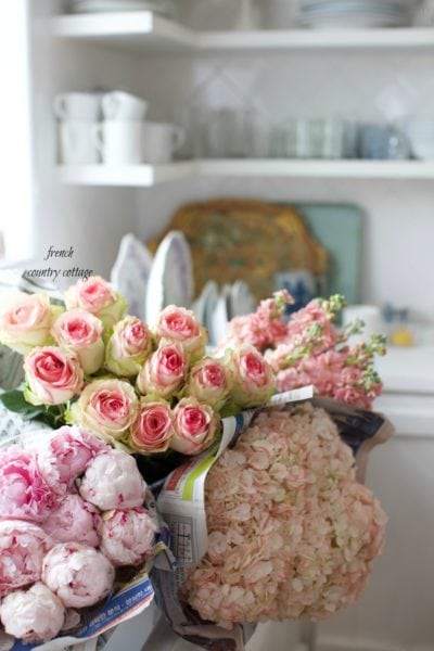 7 Reasons to Always Have Beautiful Flowers in Your Home - French ...