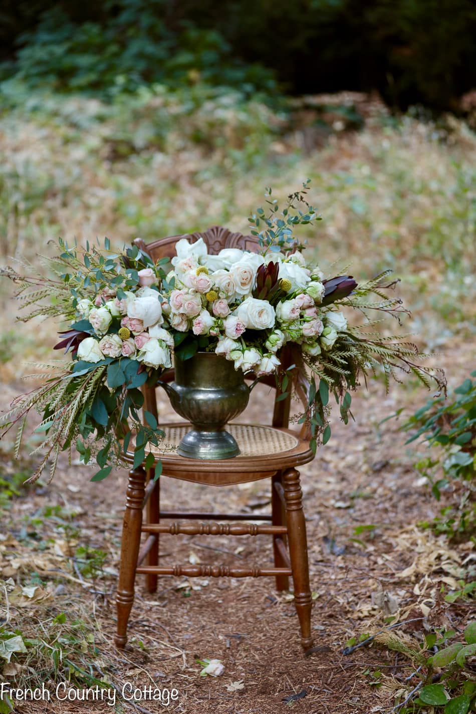 Creating a 5 minute Inspired Gatherings Bouquet - French Country Cottage