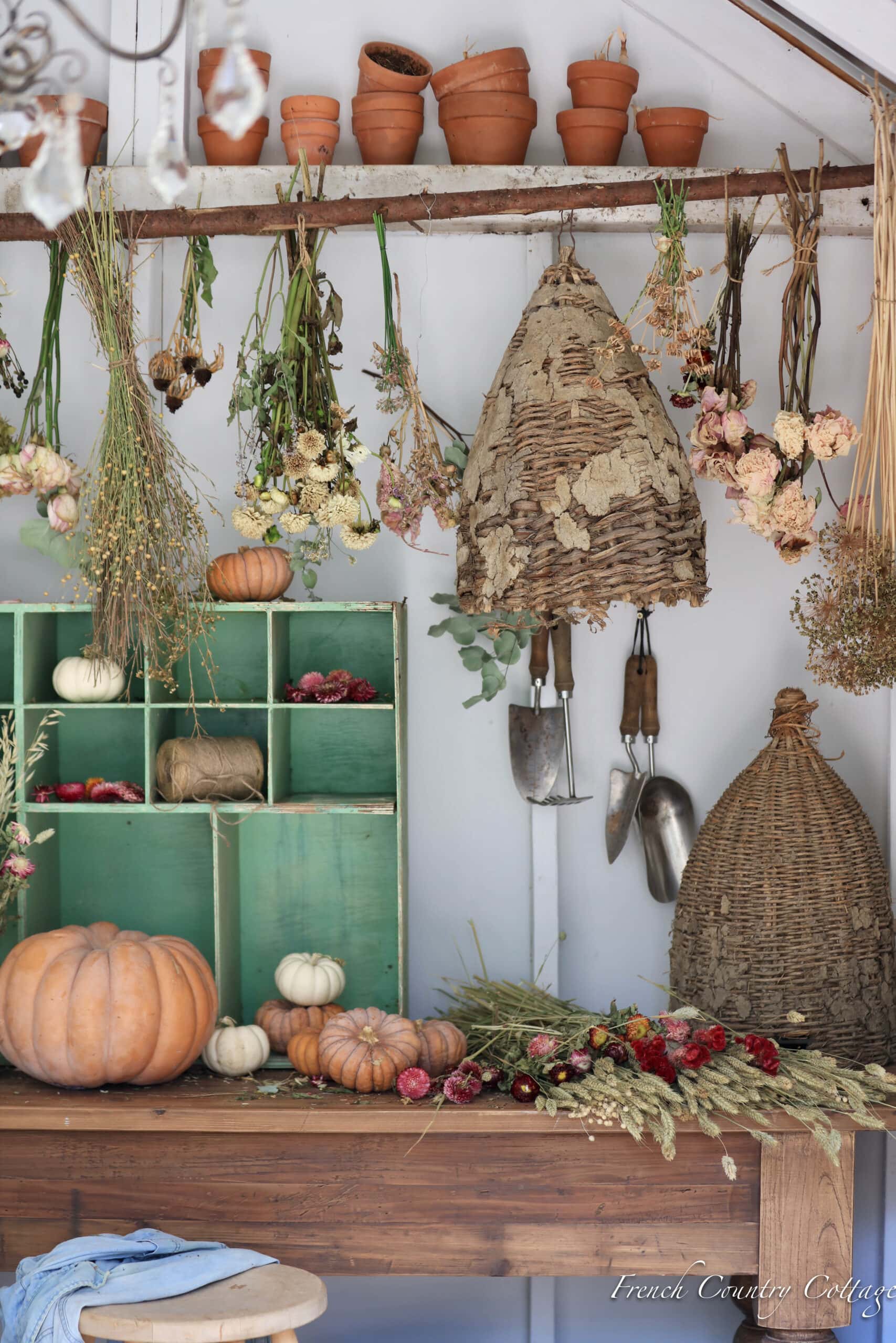 10 Simple Ideas for decorating with Dried Flowers - French Country Cottage