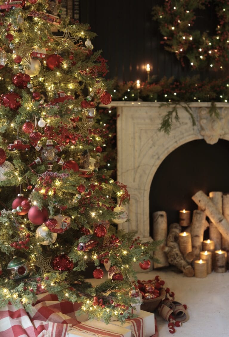 Old Fashioned Country Christmas Tree - French Country Cottage
