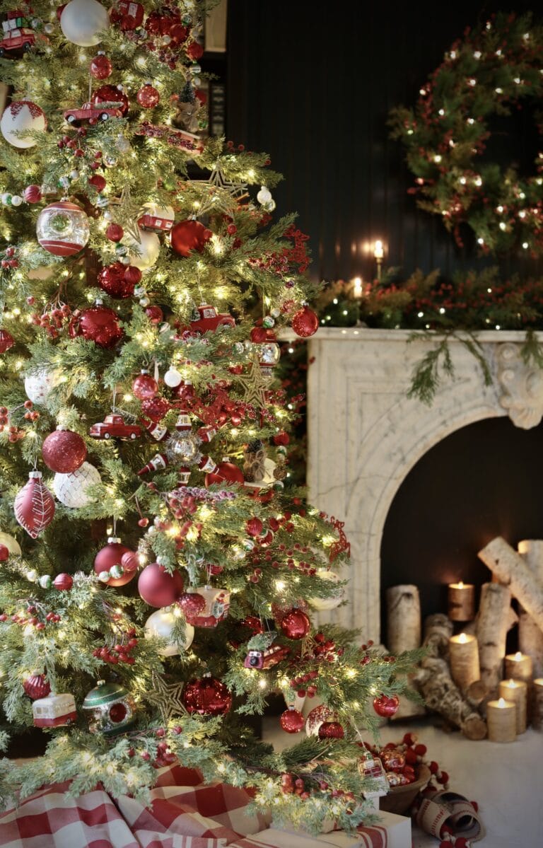 Old Fashioned Country Christmas Tree - French Country Cottage