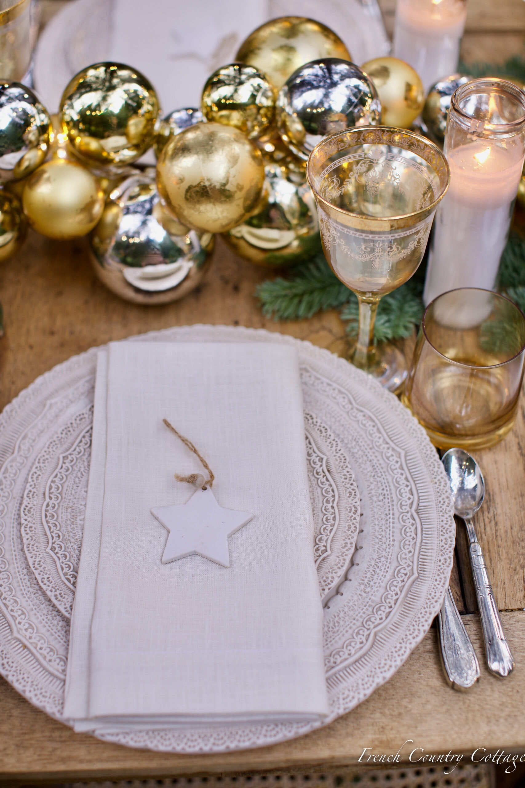 Tips for a magic filled holiday table - French Country Cottage