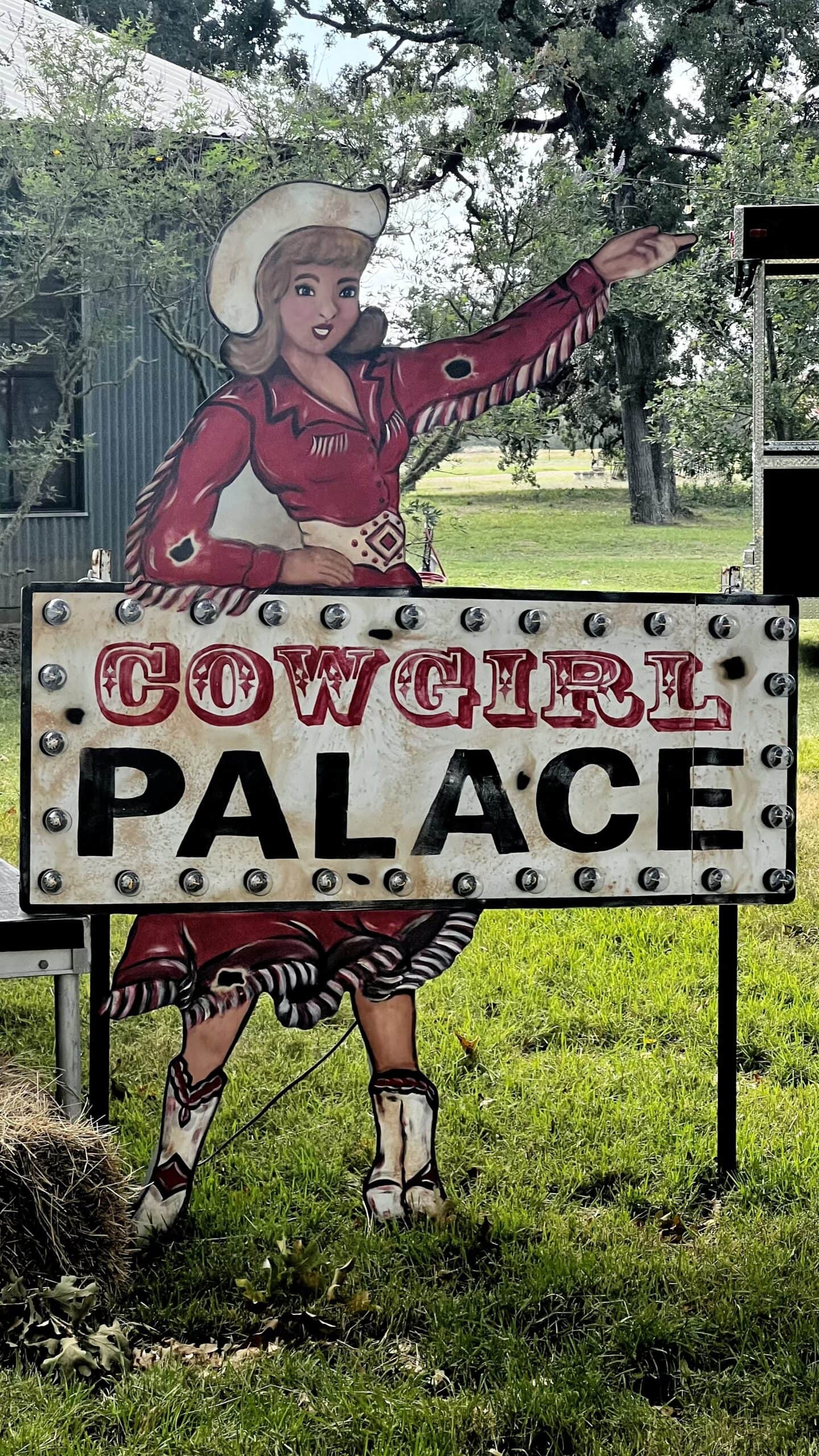 Beautiful treasures & Junk Gypsy Magic - French Country Cottage