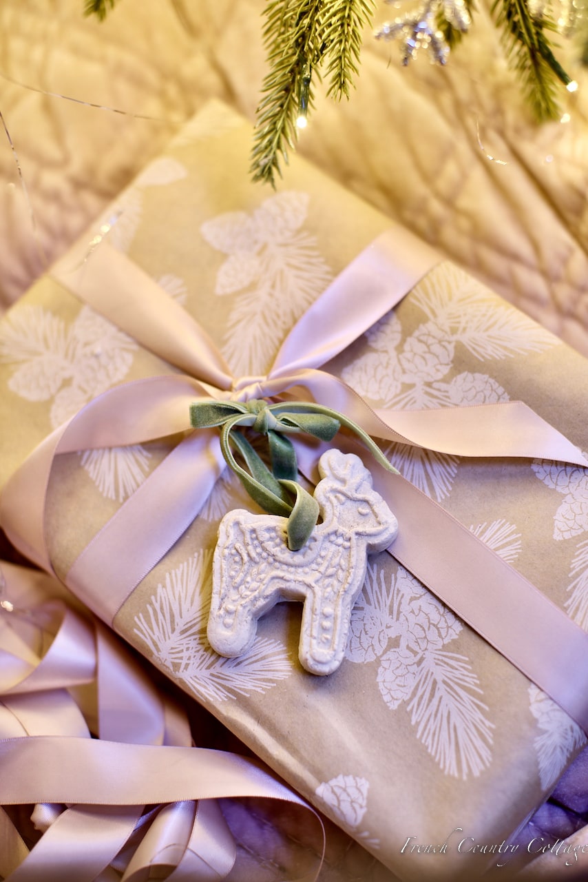 Beautiful Gift Wrap Ideas - French Country Cottage