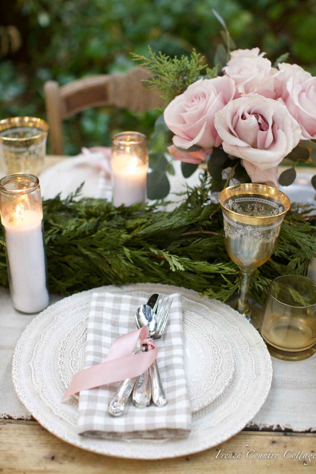 Beautiful Christmas Table Setting Ideas - French Country Cottage
