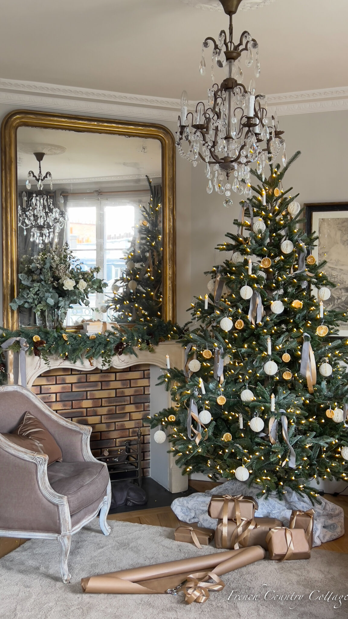 Magic & Beauty Christmas in Paris - French Country Cottage