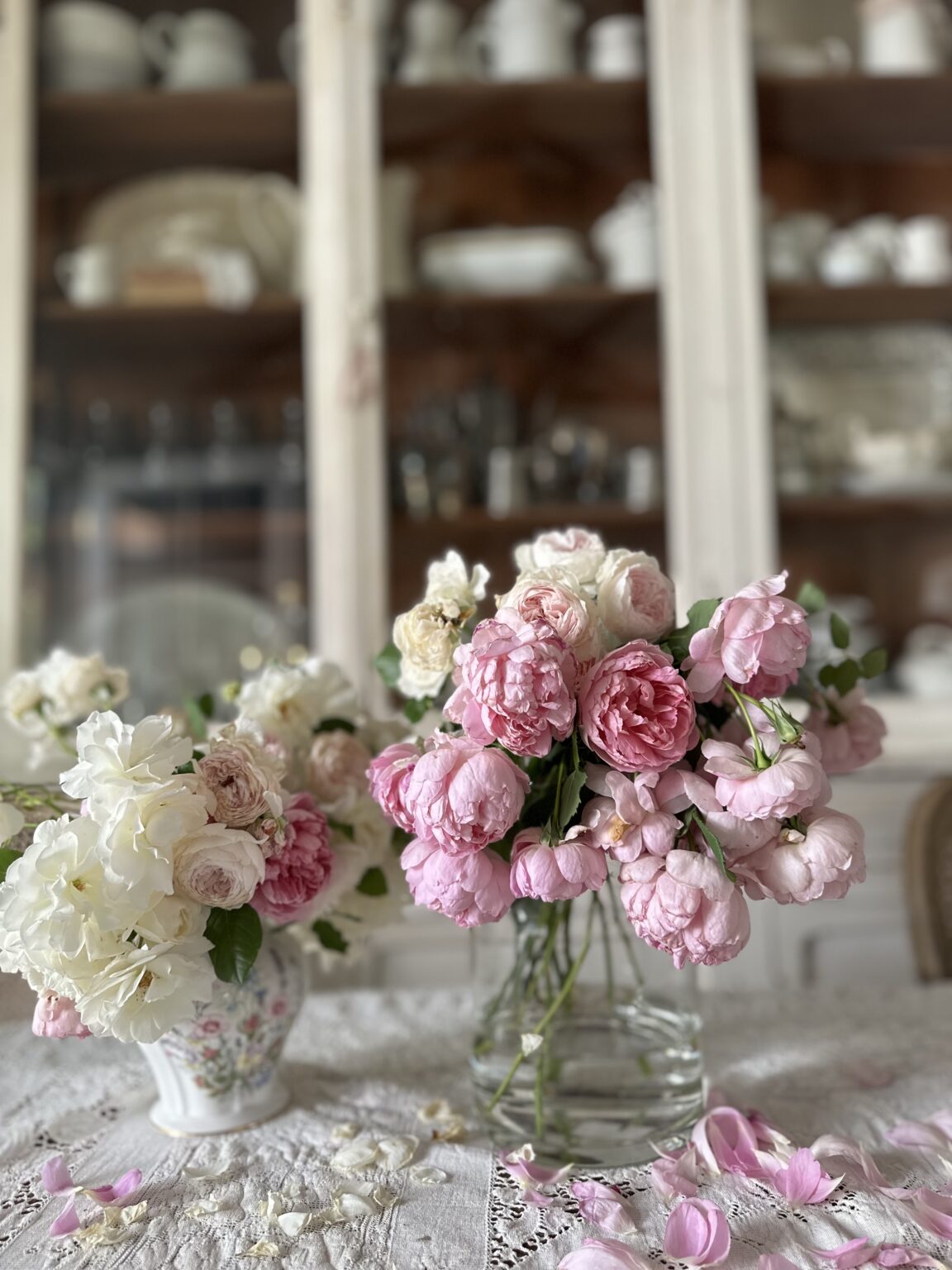 3 Tips for a beautiful gathered floral arrangement - French Country Cottage