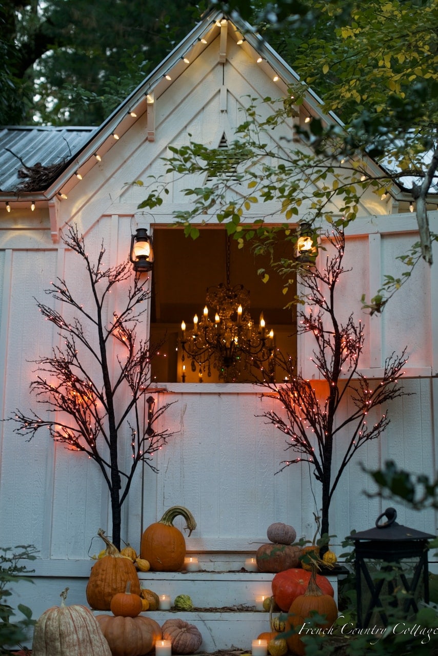 3 things for a Simple Halloween Barn - French Country Cottage