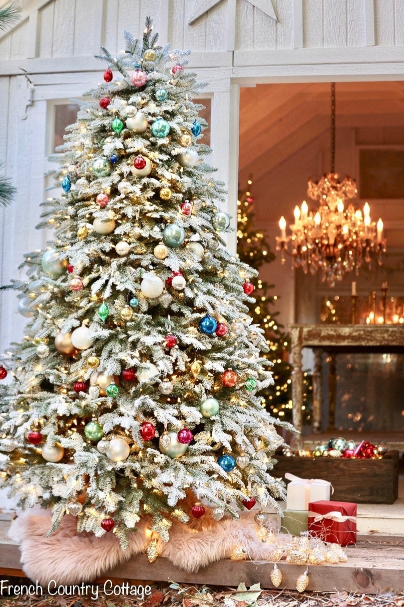 8 Ways to Decorate a Frosted Christmas Tree - French Country Cottage