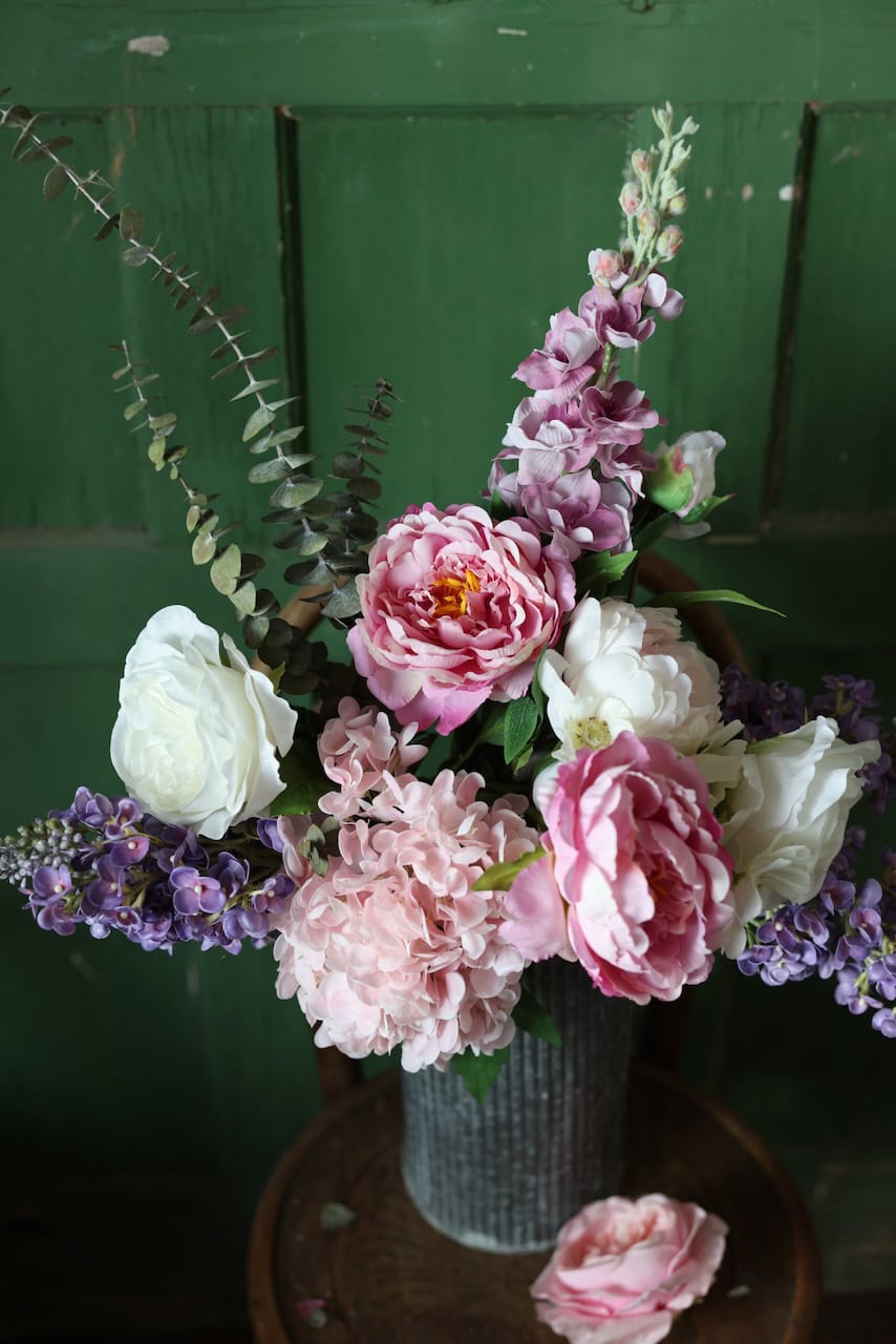 Now in Bloom... Beautiful Blooming Bouquets - French Country Cottage