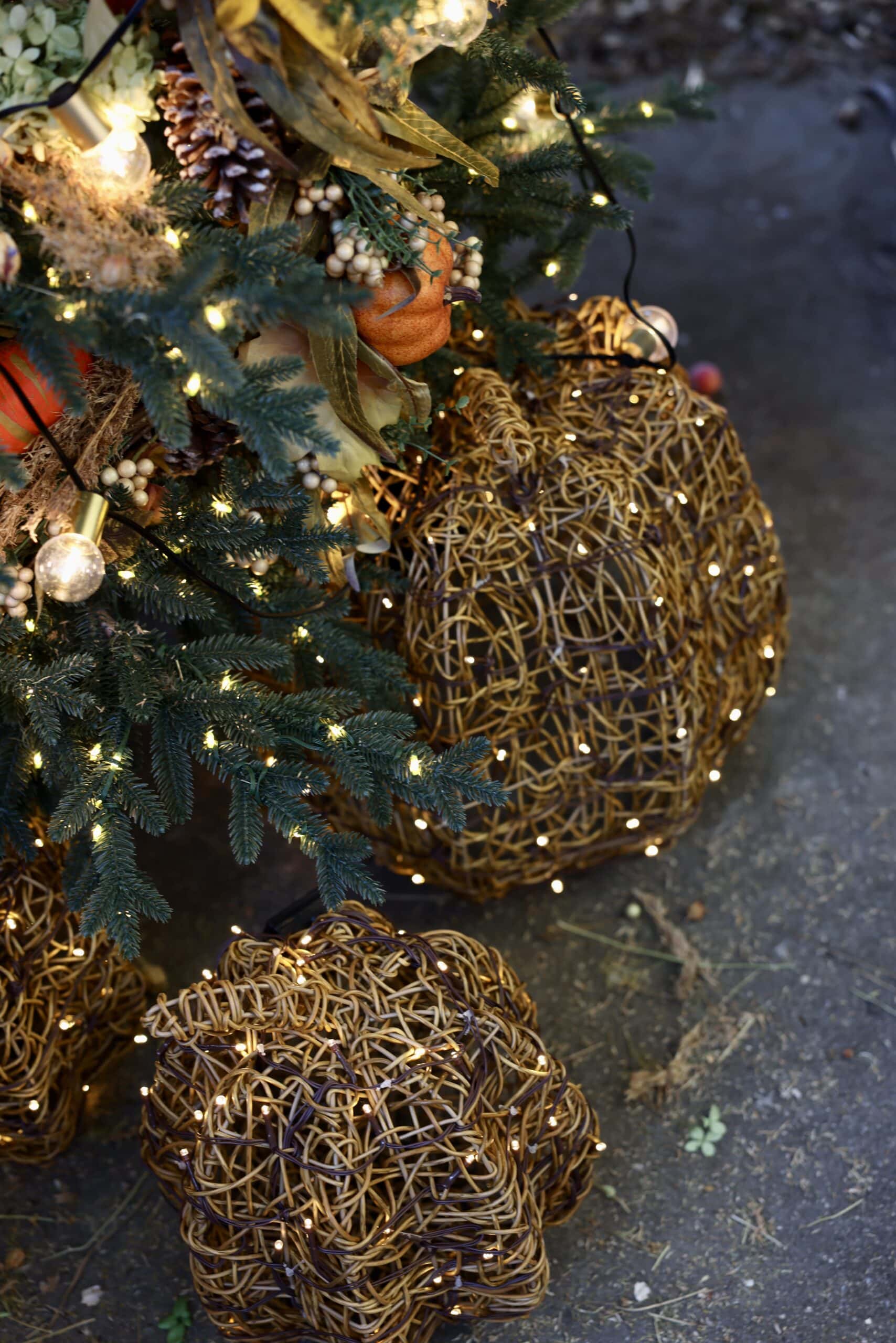 How To Create a Beautiful Autumn Christmas Tree - French Country Cottage